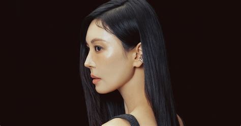 김소연 강렬한 섹시 카리스마 정숙한 세일즈 성인용품 소재 신선