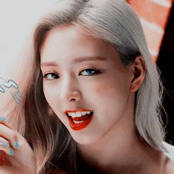 Yuna Itzy Icons Like Or Reblog If You Save And Tumbex