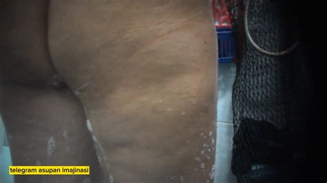 Ngintip Mandi Tante Toge India Babe