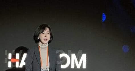 한글과컴퓨터 생성형 Ai 제품에 집중해외 진출 확대