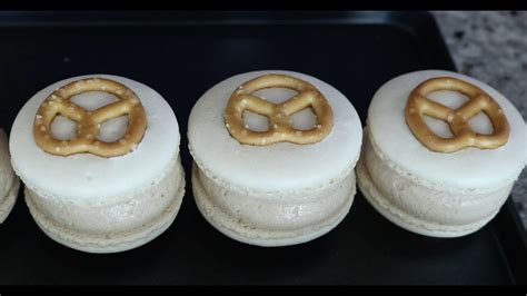🥨프레첼솔티카라멜마카롱 제일베이킹 How To Make🥨 Pretzel Salty Caramel Macarons Jeil Baking Youtube