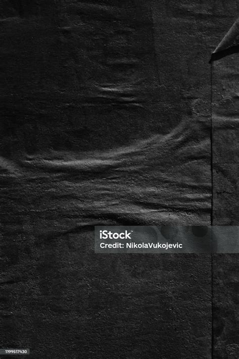 어두운 검은 색 빈 종이 배경 주름 구겨진 표면 오래 찢어진 찢어진 포스터 그런 지 텍스처 플래카드 0명에 대한 스톡 사진 및 기타 이미지 Istock