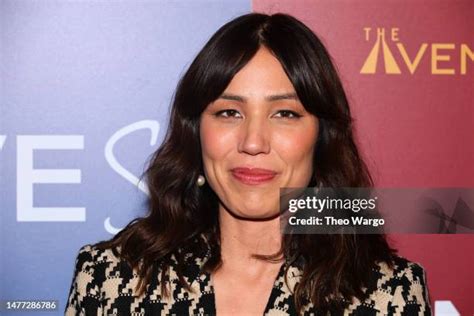 Michaela Conlin Married What We Know About Her Relationships Social Media Girls Forum