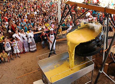 Venda Nova Dos Imigrantes A Mais Famosa Delas A Festa Da Polenta Que