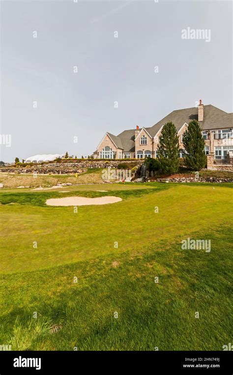 A View Of The Clubhouse At The Golf Club At Newcastle Washington Stock
