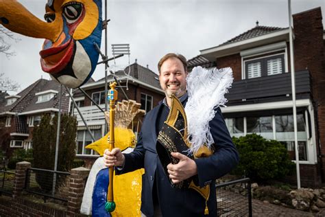 Droom Oldenzaalse Stadsprins Bas Hulsink Komt Eerder Uit Dan Verwacht ‘ik Dacht O God Nu Is