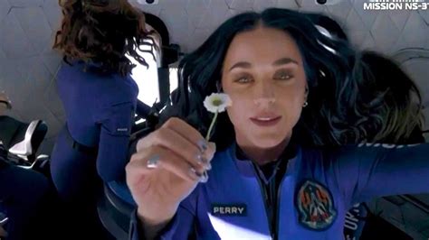 Joe Rogan Roast Katy Perry Over Blue Origin Space Flight The Courier Mail