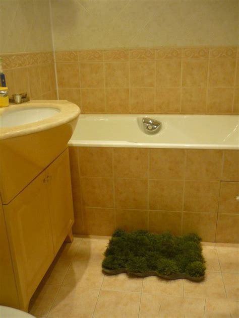 Homemade Grass Bath Mat 9 Pics