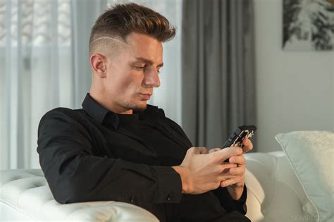 Amateur Girl Sexart I Need Your Attention Molly Devon