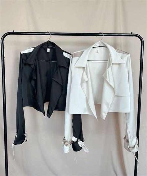 국내생산 핏 또한 포기못한 배색샤틴새틴트렌치자켓데이트룩가을자켓샤틴자켓트렌치자켓 에이블리