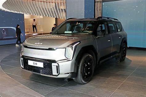 Kia Ev9 純電智慧旗艦lsuv 榮奪2024德國年度風雲車「最佳豪華車」殊榮！ Carstuff 人車事