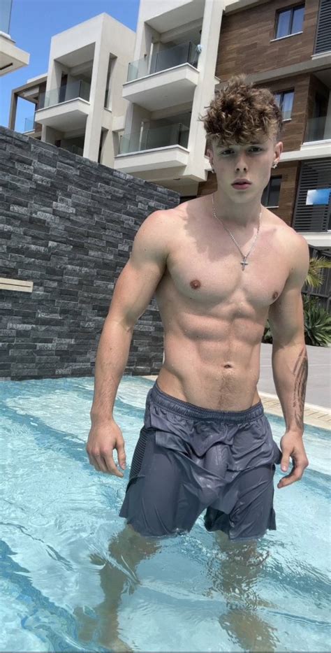 Boys That Make Me Hard On Tumblr