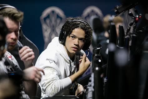 Huke Talks Tumultuous 2021 Call Of Duty League Season Discusses Past