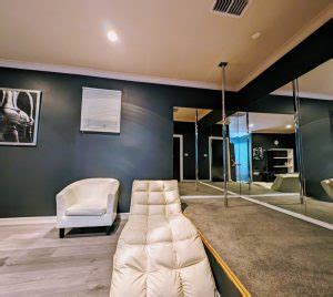 GALLERY Brothel Near Me The Cherry Tree Garden OAKLEIGH Best Brothel Melbourne