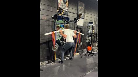 Tsunami Squat With Asher Wasserman 500 Pounds Of Tension Youtube