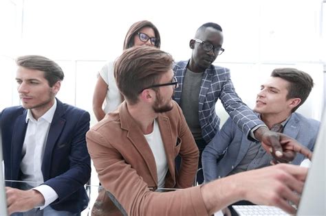 Premium Photo Programmer Working In A Software Developing Company Office