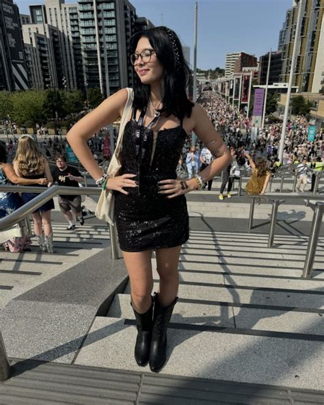 Isabelle Ingham Age Contact For Brands Audience Analysis Connectfame