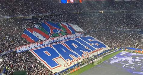 Les Fans Du Psg Adressent Un Match Clair Via Un Super Tifo Avant La