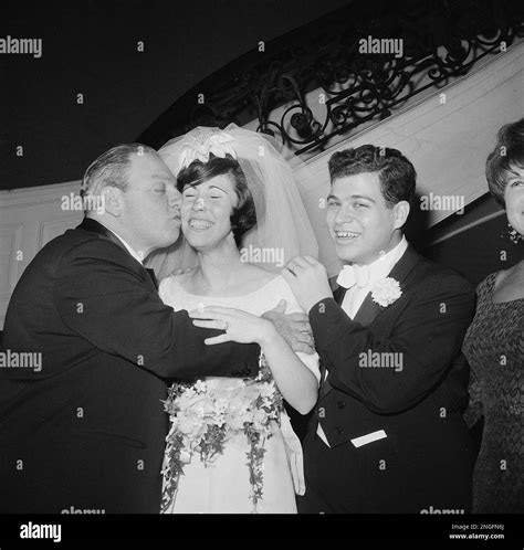 Concert Violinist Isaac Stern Kisses Toby Friedlander Bride Of Israeli Violinist Itzhak Perlman