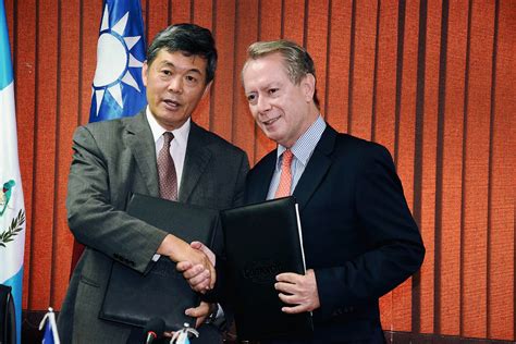 Taiwán Dona 25 Mil A Cámara Guatemalteca De Comercio