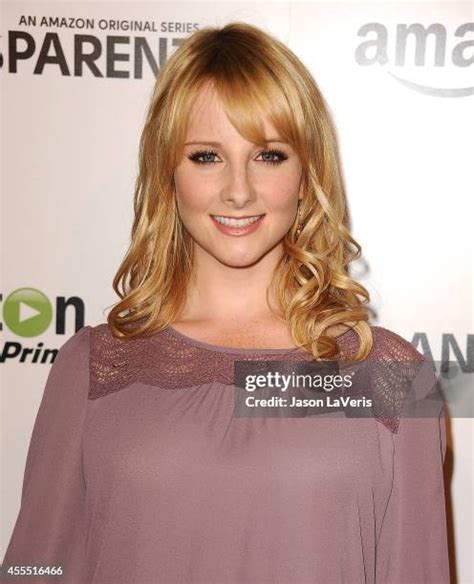 Melissa Rauch Photos And Premium High Res Pictures Getty Images