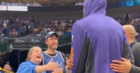 Furious Kevin Durant Confronts Fans After X Rated Outburst From Sidelines The Mirror Us