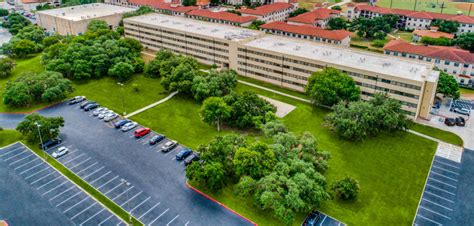 Chisholm Hall Housing And Residence Life Ut San Antonio