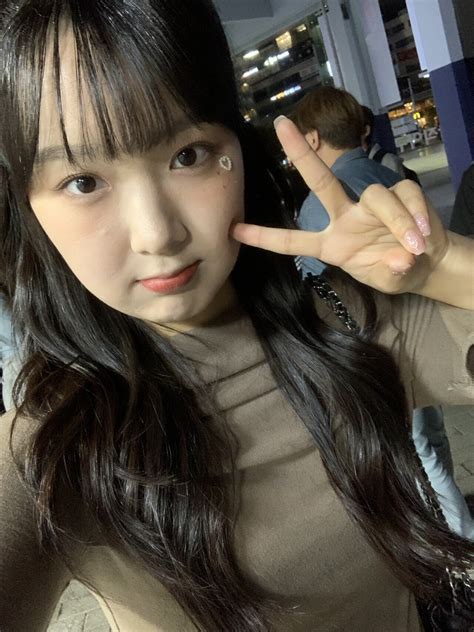 롯데 정예진 치어리더 퇴근길 셀카 야구 에펨코리아