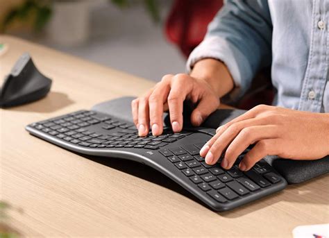 Logitechs Bendy Ergo K860 Keyboard Can Help Your Wrist And Arm Posture