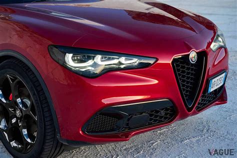 アルファ ロメオ新型ステルヴィオ登場 最新フェイスとデジタルな内装で大幅改良 限定モデルも用意 VAGUE ヴァーグ
