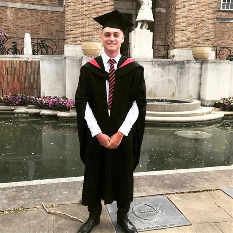 Cameron Proctor On Linkedin Officially A Ba Hons Banking And Finance Graduate From University