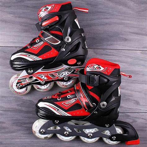 کفش اسکیت بچه گانه در اصفهان؛ چراغ دار 3 4 چرخ برند رولربلید روسز