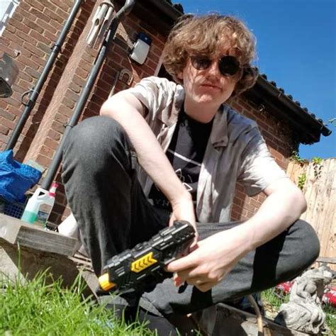 Maccy Instagram Youtube Spotify Linktree