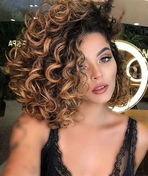 37 مدل کوتاهی مو دخترانه برای موهای فر برای دخترایی که موهای فر و حال