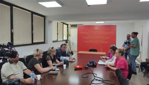 За Тренчевска е неуставно линераното зголемување а минимална пензија од 18 000 денари е