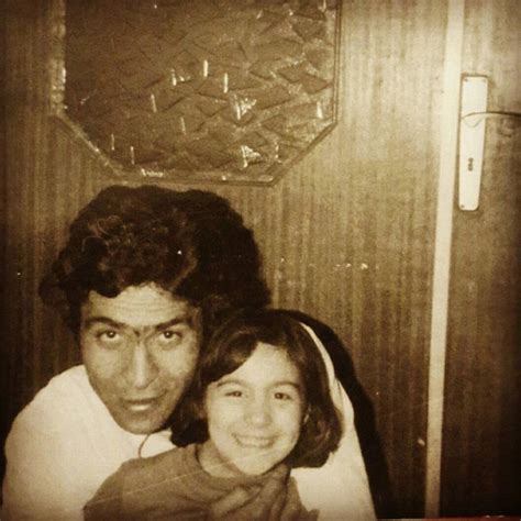 بیوگرافی فلامک جنیدی؛ از شهرت با آثار مهران مدیری تا ازدواج با پسر