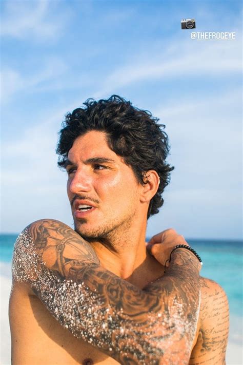 Gabriel Medina Mostra Fotos De Viagem Para As Maldivas E Se Derrete Por Yasmin Brunet