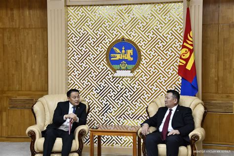 Гашуунсухайт Ганцмод төмөр замын бүтээн байгуулалттай холбоотой тогтоолын төсөл өргөн мэдүүллээ