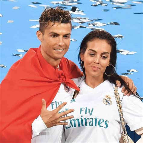 Cronaldo Y Georgina Cristiano Ronaldo Ronaldo Lionel Messi