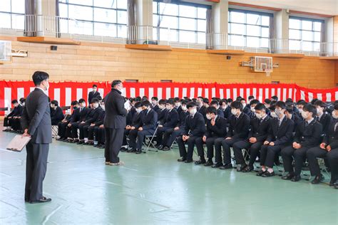 第58回 卒業式予行を行いました。 東大阪大学柏原高等学校