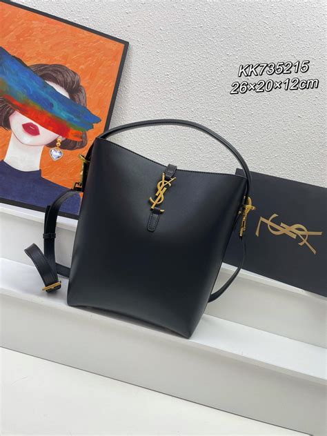 Yves Saint Laurent Сумка - купить с доставкой по выгодным ценам в ...