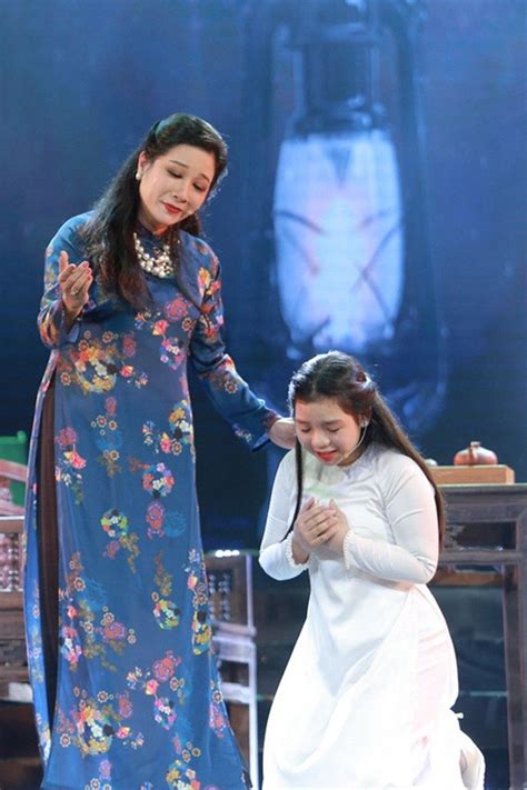 Con gái NSƯT Thanh Thanh Hiền hiếm hoi xuất hiện ngoại hình khiến nhiều người bất ngờ