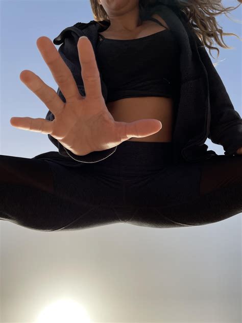 Stay Still Take Off Your Pants And Dont Move Im In The Mood For Some Humiliation Scrolller