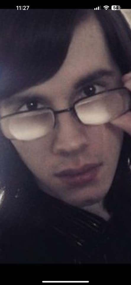 Men With Thick Glasses On Tumblr Image Tagged With Guys With Glasses Thickglasses Guys Strong