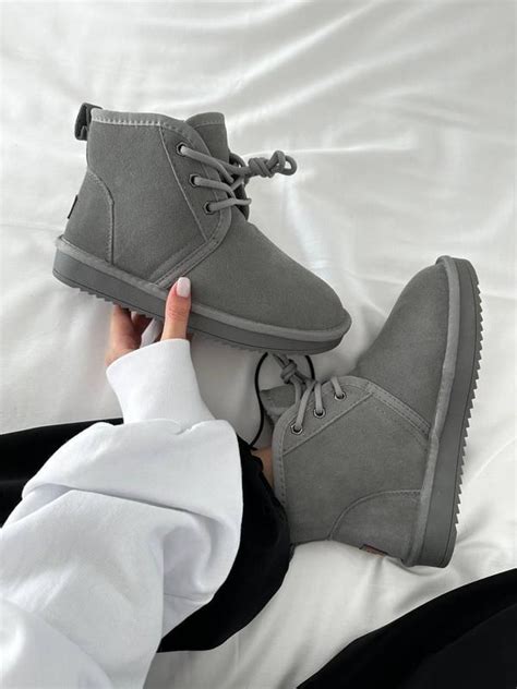 Жіночі угги Ugg Neumel Cool — ціна 2950 грн у каталозі Уггі Купити жіночі речі за доступною