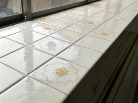 キッチンタイルの上からペンキは塗装することができる？ Diy Magazine