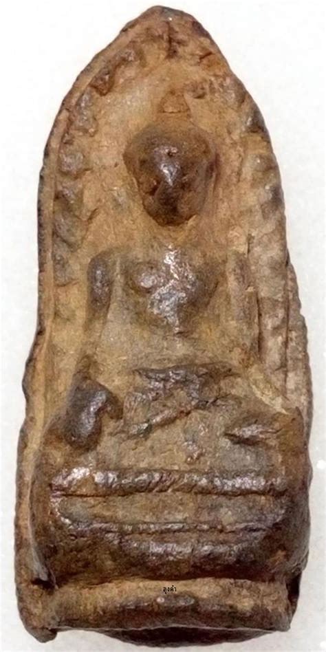 พระรอดมหาวัน พิมพ์ตื้น กรุวัดมหาวัน ลำพูน การเลี้ยงไก่ เหรียญ