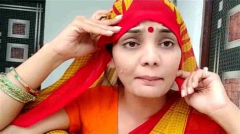 Up Me Ka Ba Fame Neha Singh Rathore Served Notice For Targeting Up Govt