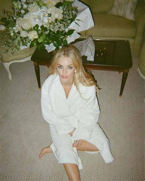 Samara Weaving S Feet