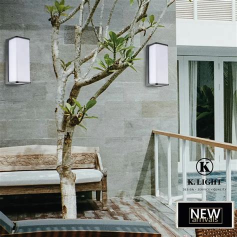 Brisk Tall Pc Led Bulkhead Opal Diffuser Black Lightstore